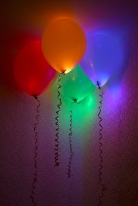 20 Cool Glow Stick Ideas For Kids and Parties (With Pictures)