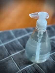 Delicious Smelling Essential Oil Hand Sanitizer Recipe ⋆ Listotic