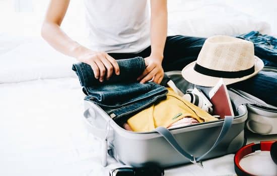 Travel Must Haves and Clever Packing Ideas ⋆ Listotic